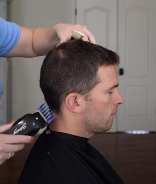 Professional Stylist Teaches Cutting Men's Hair At Home